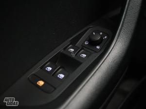 Black Skoda Karoq 2021 in Vilnius, with an engine capacity of 1.50 L and mileage of 158 thousand km for 18199 €, photo 27 on AUTOMOTO.COM.LV