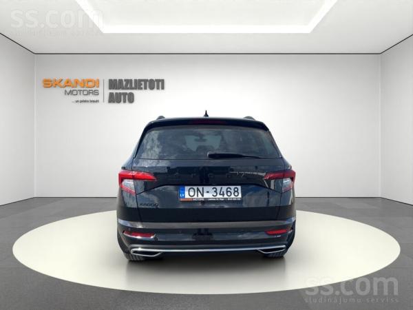 Черный Шкода Karoq 2021 в Рига, объемом двигателя 1.50 л и пробегом 90 тыс. км за 21490 €, фото 5 на AUTOMOTO.COM.LV