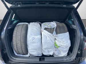 Черный Шкода Karoq 2021 в Рига, объемом двигателя 1.50 л и пробегом 90 тыс. км за 21490 €, фото 18 на AUTOMOTO.COM.LV