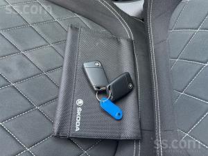 Черный Шкода Karoq 2021 в Рига, объемом двигателя 1.50 л и пробегом 90 тыс. км за 21490 €, фото 20 на AUTOMOTO.COM.LV