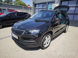 Black Skoda Karoq 2021 in Riga, with an engine capacity of 1.60 L and mileage of 143 thousand km for 19000 €, photo 3 on AUTOMOTO.COM.LV