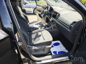 Black Skoda Karoq 2021 in Riga, with an engine capacity of 1.60 L and mileage of 143 thousand km for 19000 €, photo 7 on AUTOMOTO.COM.LV