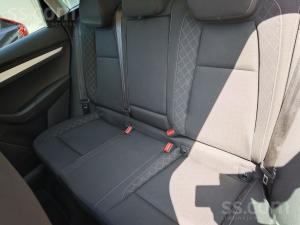 Black Skoda Karoq 2021 in Riga, with an engine capacity of 1.60 L and mileage of 143 thousand km for 19000 €, photo 8 on AUTOMOTO.COM.LV