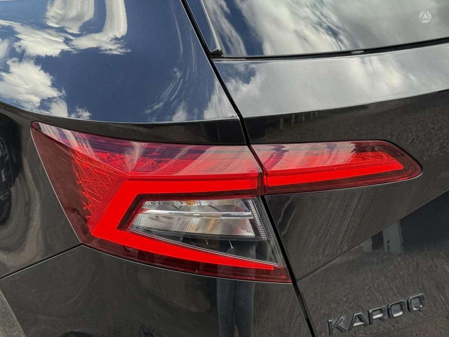 Black Skoda Karoq 2021 in Vilnius, with an engine capacity of 1.50 L and mileage of 204 thousand km for 18990 €, photo 11 on AUTOMOTO.COM.LV