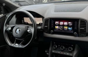 Black Skoda Karoq 2021 in Vilnius, with an engine capacity of 1.50 L and mileage of 204 thousand km for 18990 €, photo 31 on AUTOMOTO.COM.LV