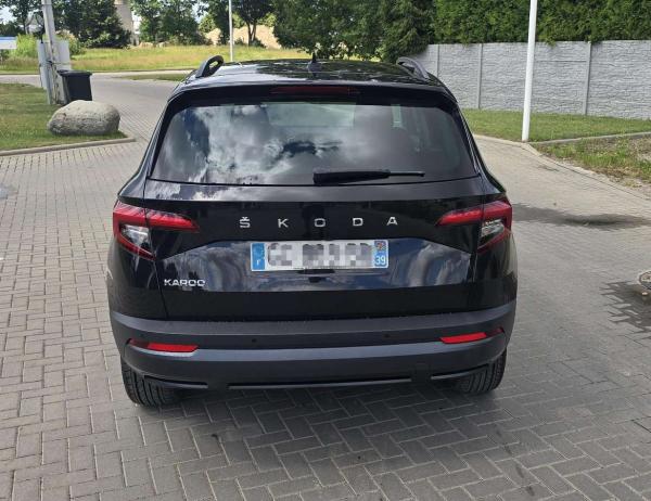 Black Skoda Karoq 2021 in Taurage, with an engine capacity of 1.97 L and mileage of 236 thousand km for 13700 €, photo 8 on AUTOMOTO.COM.LV