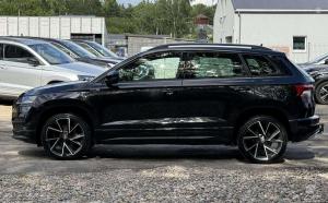 Black Skoda Karoq 2021 in Vilnius, with an engine capacity of 1.50 L and mileage of 204 thousand km for 18990 €, photo 5 on AUTOMOTO.COM.LV