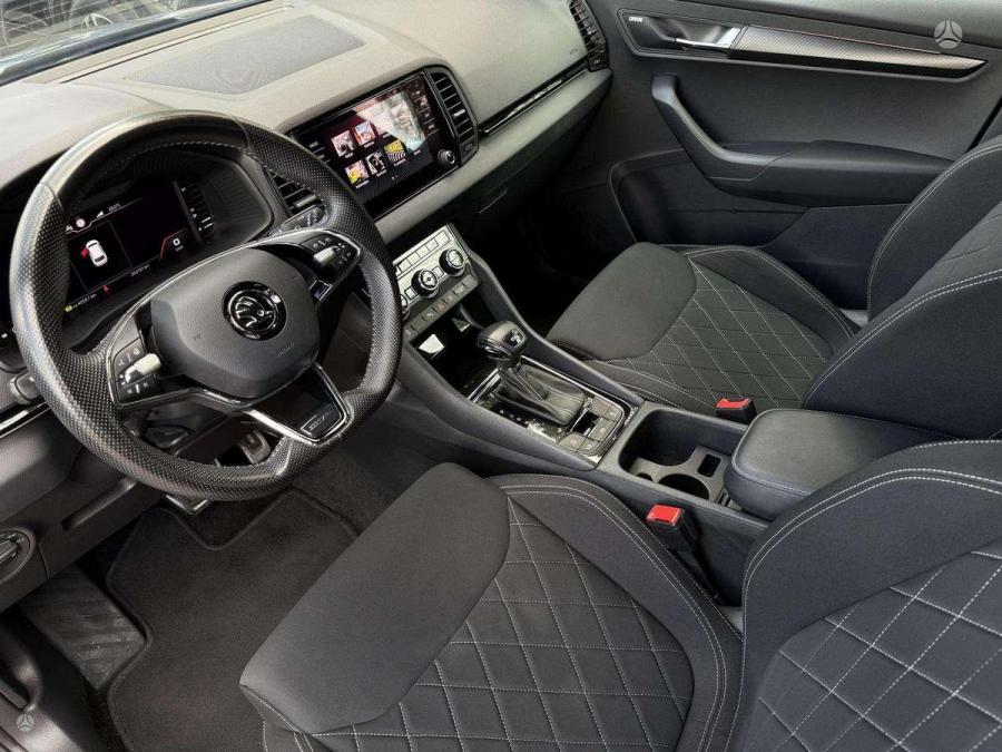 Black Skoda Karoq 2021 in Vilnius, with an engine capacity of 1.50 L and mileage of 204 thousand km for 18990 €, photo 20 on AUTOMOTO.COM.LV