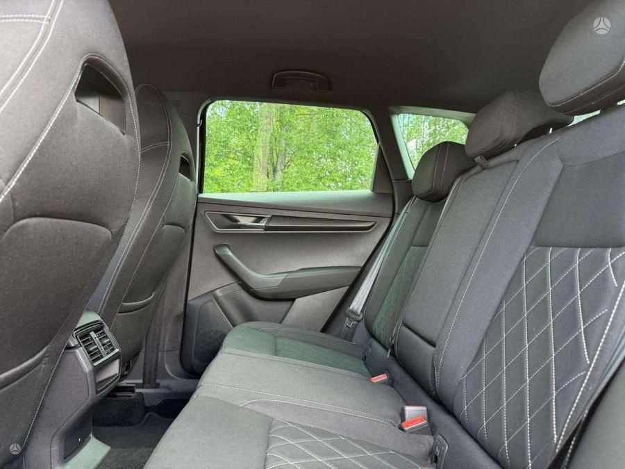 Black Skoda Karoq 2021 in Vilnius, with an engine capacity of 1.50 L and mileage of 204 thousand km for 18990 €, photo 24 on AUTOMOTO.COM.LV