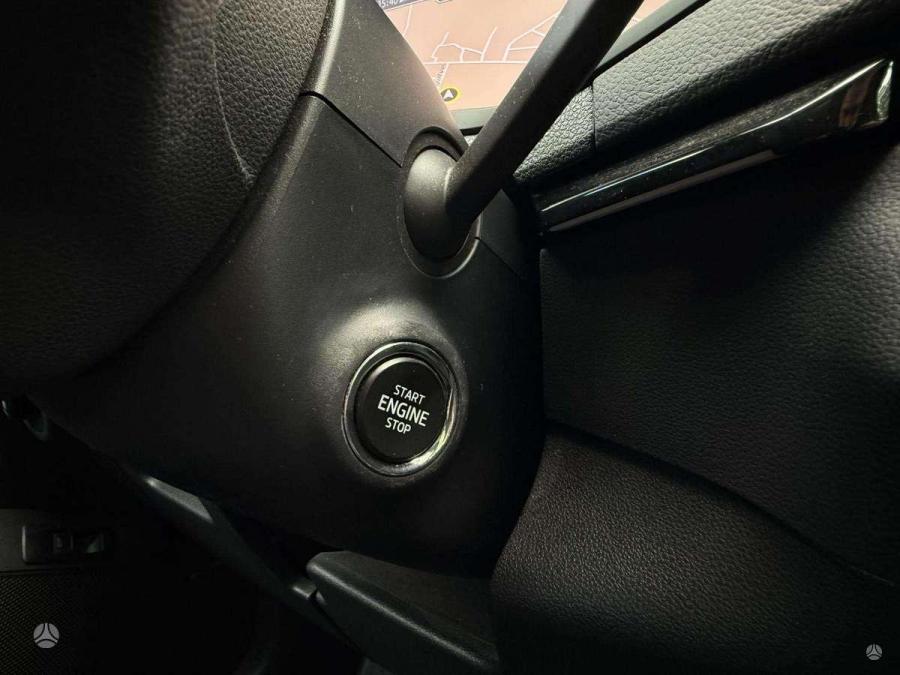 Black Skoda Karoq 2021 in Vilnius, with an engine capacity of 1.50 L and mileage of 204 thousand km for 18990 €, photo 36 on AUTOMOTO.COM.LV