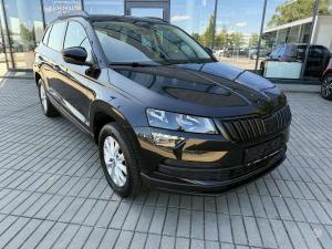 Black Skoda Karoq 2021 in Kaunas, with an engine capacity of 1.50 L and mileage of 185 thousand km for 15600 €, photo 3 on AUTOMOTO.COM.LV