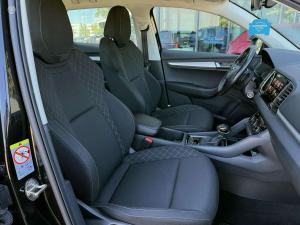 Black Skoda Karoq 2021 in Kaunas, with an engine capacity of 1.50 L and mileage of 185 thousand km for 15600 €, photo 10 on AUTOMOTO.COM.LV