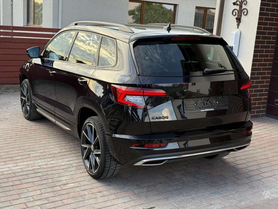 Black Skoda Karoq 2021 in Siauliai, with an engine capacity of 1.50 L and mileage of 215 thousand km for 18390 €, photo 8 on AUTOMOTO.COM.LV