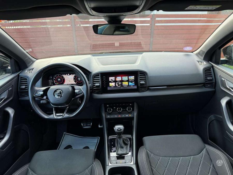 Black Skoda Karoq 2021 in Siauliai, with an engine capacity of 1.50 L and mileage of 215 thousand km for 18390 €, photo 13 on AUTOMOTO.COM.LV