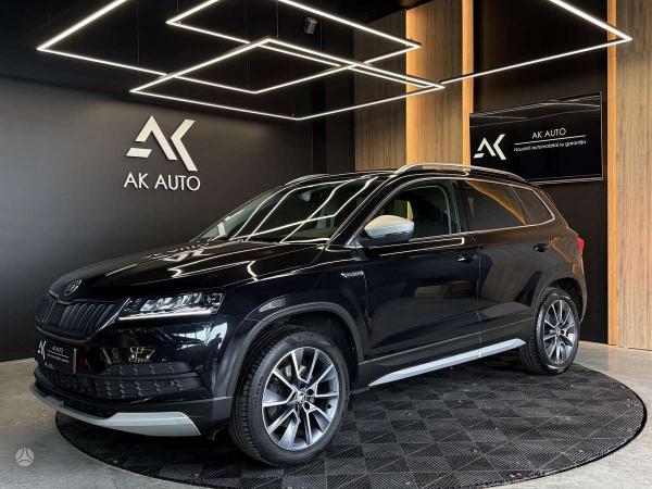 Black Skoda Karoq 2021 in Kaunas, with an engine capacity of 1.97 L and mileage of 174 thousand km for 20990 €, photo 7 on AUTOMOTO.COM.LV