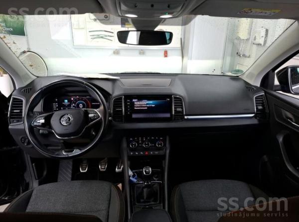 Skoda Karoq 2021 Valmiera vietnē Melns Skoda Karoq 2021 Valmiera, ar dzinēja tilpumu 2.00 L un nobraukumu 90 tūkst. km par 19500 €, foto 6 vietnē AUTOMOTO.COM.LV