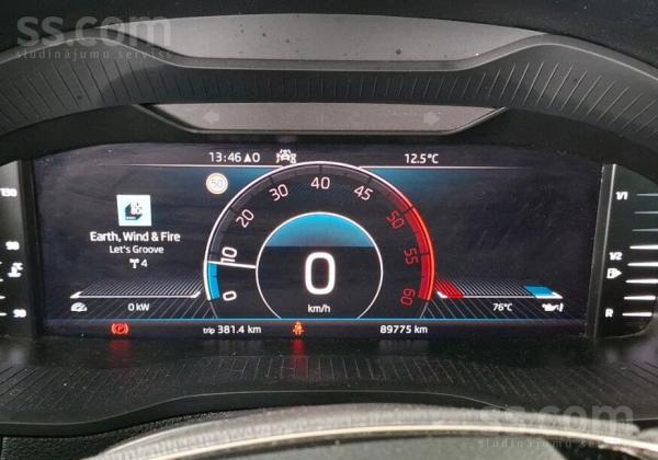 Skoda Karoq 2021 Valmiera vietnē Melns Skoda Karoq 2021 Valmiera, ar dzinēja tilpumu 2.00 L un nobraukumu 90 tūkst. km par 19500 €, foto 7 vietnē AUTOMOTO.COM.LV