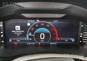 Black Skoda Karoq 2021 in Valmiera, with an engine capacity of 2.00 L and mileage of 90 thousand km for 19500 €, photo 7 on AUTOMOTO.COM.LV