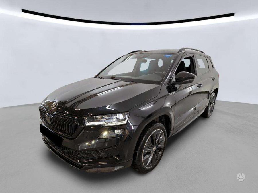 Black Skoda Karoq 2022 in Vilnius, with an engine capacity of 1.50 L and mileage of 80 thousand km for 26015 €, photo 3 on AUTOMOTO.COM.LV