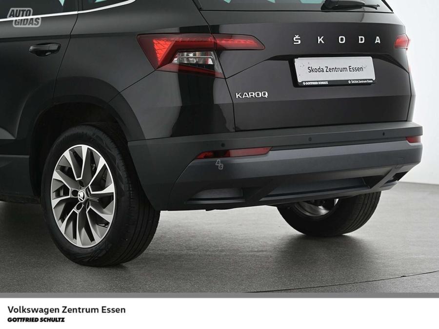 Black Skoda Karoq 2022 in Kaunas, with an engine capacity of 1.00 L and mileage of 34 thousand km for 25449 €, photo 7 on AUTOMOTO.COM.LV