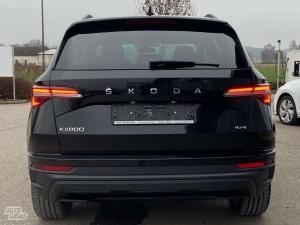 Melns Skoda Karoq 2022 Kauņa, ar dzinēja tilpumu 2.00 L un nobraukumu 44 tūkst. km par 32873 €, foto 4 vietnē AUTOMOTO.COM.LV