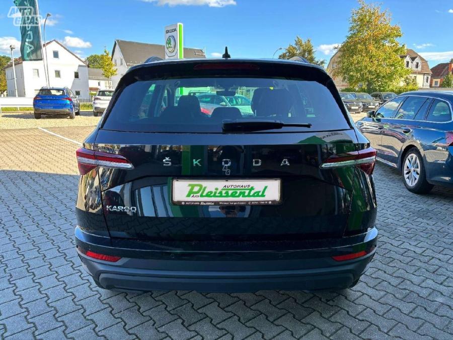 Melns Skoda Karoq 2022 Kauņa, ar dzinēja tilpumu 1.50 L un nobraukumu 35 tūkst. km par 28240 €, foto 7 vietnē AUTOMOTO.COM.LV