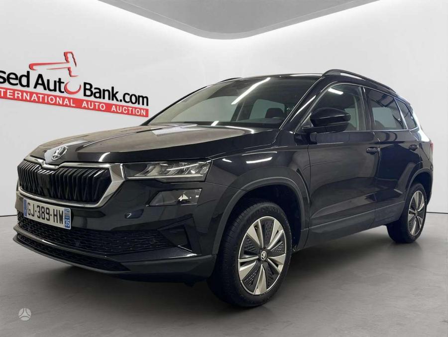 Melns Skoda Karoq 2022 Marijampole, ar dzinēja tilpumu 1.50 L un nobraukumu 174 tūkst. km par 17485 €, foto 1 vietnē AUTOMOTO.COM.LV