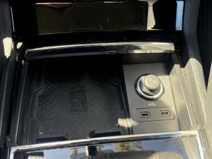 Black Skoda Karoq 2022 in Taurage, with an engine capacity of 1.97 L and mileage of 200 thousand km for 17900 €, photo 24 on AUTOMOTO.COM.LV