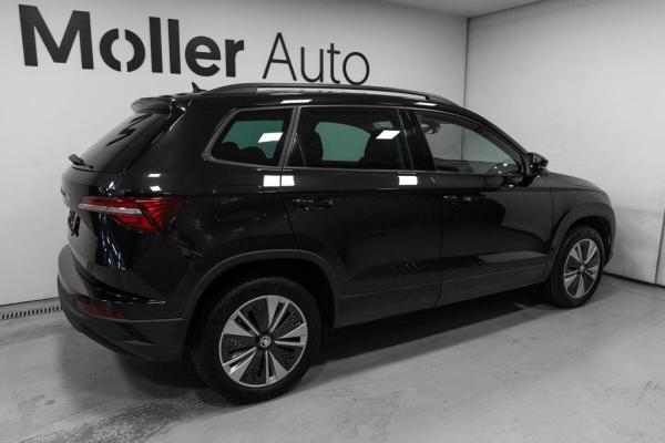 Melns Skoda Karoq 2022 Viļņa, ar dzinēja tilpumu 2.00 L un nobraukumu 159 tūkst. km par 20900 €, foto 6 vietnē AUTOMOTO.COM.LV