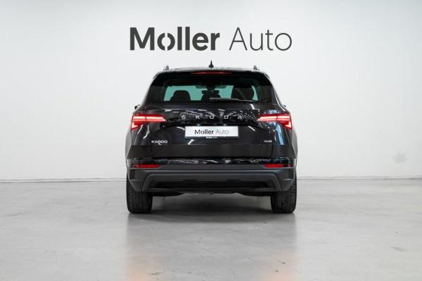 Melns Skoda Karoq 2022 Viļņa, ar dzinēja tilpumu 2.00 L un nobraukumu 147 tūkst. km par 24800 €, foto 10 vietnē AUTOMOTO.COM.LV