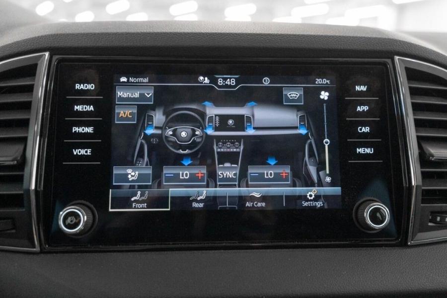 Melns Skoda Karoq 2022 Viļņa, ar dzinēja tilpumu 2.00 L un nobraukumu 147 tūkst. km par 24800 €, foto 21 vietnē AUTOMOTO.COM.LV
