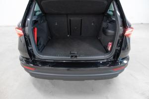 Melns Skoda Karoq 2022 Viļņa, ar dzinēja tilpumu 2.00 L un nobraukumu 147 tūkst. km par 24800 €, foto 27 vietnē AUTOMOTO.COM.LV