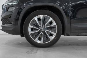Melns Skoda Karoq 2022 Viļņa, ar dzinēja tilpumu 2.00 L un nobraukumu 147 tūkst. km par 24800 €, foto 31 vietnē AUTOMOTO.COM.LV