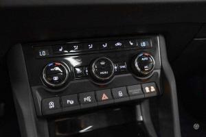 Black Skoda Karoq 2022 in Vilnius, with an engine capacity of 2.00 L and mileage of 147 thousand km for 24350 €, photo 18 on AUTOMOTO.COM.LV