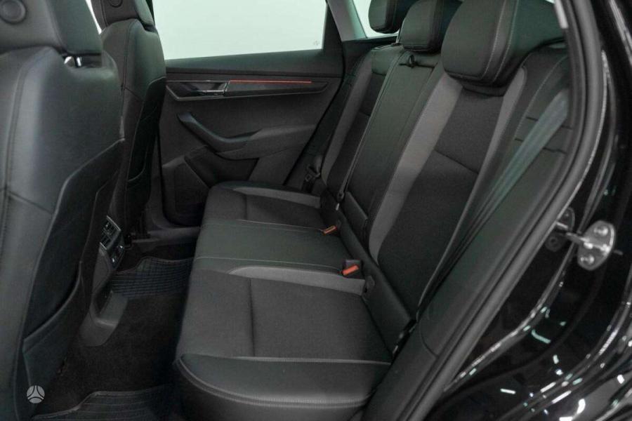 Black Skoda Karoq 2022 in Vilnius, with an engine capacity of 2.00 L and mileage of 147 thousand km for 24350 €, photo 20 on AUTOMOTO.COM.LV