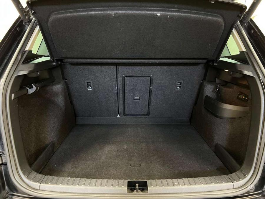 Melns Skoda Karoq 2022 Marijampole, ar dzinēja tilpumu 1.50 L un nobraukumu 195 tūkst. km par 16928 €, foto 15 vietnē AUTOMOTO.COM.LV