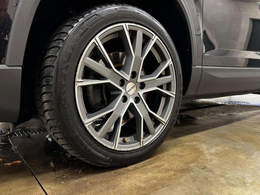 Melns Skoda Karoq 2022 Marijampole, ar dzinēja tilpumu 1.50 L un nobraukumu 195 tūkst. km par 16928 €, foto 19 vietnē AUTOMOTO.COM.LV