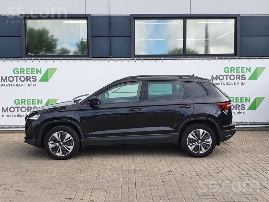 Черный Шкода Karoq 2022 в Рига, объемом двигателя 1.50 л и пробегом 112 тыс. км за 19900 €, фото 4 на AUTOMOTO.COM.LV