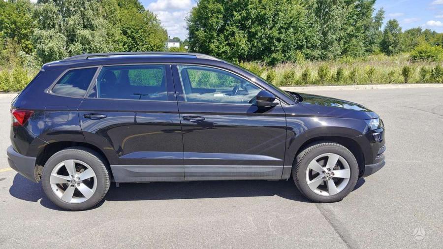 Melns Skoda Karoq 2022 Kauņa, ar dzinēja tilpumu 1.97 L un nobraukumu 300 tūkst. km par 11900 €, foto 7 vietnē AUTOMOTO.COM.LV