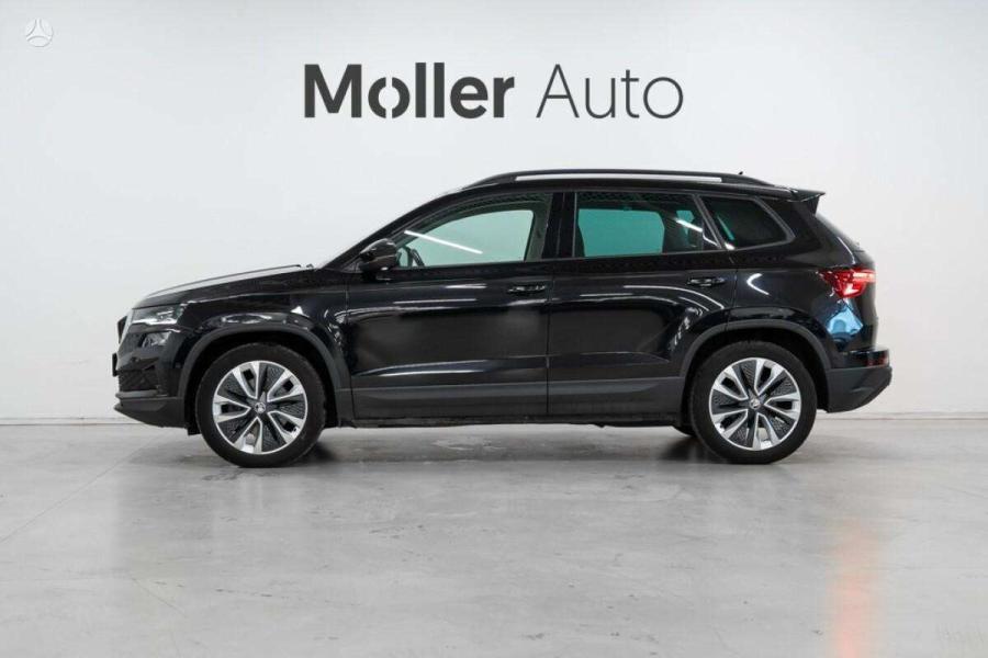 Melns Skoda Karoq 2022 Viļņa, ar dzinēja tilpumu 2.00 L un nobraukumu 147 tūkst. km par 24100 €, foto 3 vietnē AUTOMOTO.COM.LV