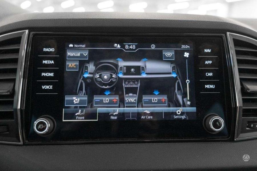 Melns Skoda Karoq 2022 Viļņa, ar dzinēja tilpumu 2.00 L un nobraukumu 147 tūkst. km par 24100 €, foto 17 vietnē AUTOMOTO.COM.LV