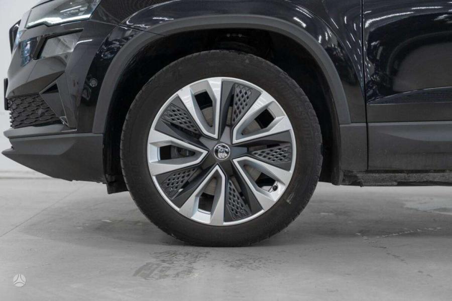 Melns Skoda Karoq 2022 Viļņa, ar dzinēja tilpumu 2.00 L un nobraukumu 147 tūkst. km par 24100 €, foto 27 vietnē AUTOMOTO.COM.LV