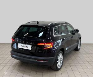 Black Skoda Karoq 2022 in Kaunas, with an engine capacity of 1.97 L and mileage of 144 thousand km for 19500 €, photo 5 on AUTOMOTO.COM.LV