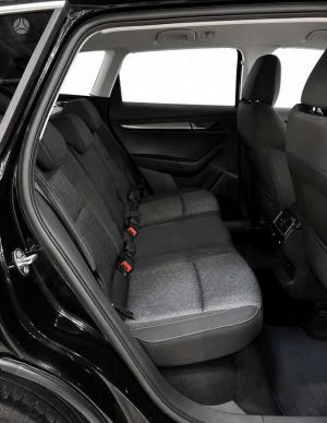 Black Skoda Karoq 2022 in Kaunas, with an engine capacity of 1.97 L and mileage of 144 thousand km for 19500 €, photo 8 on AUTOMOTO.COM.LV