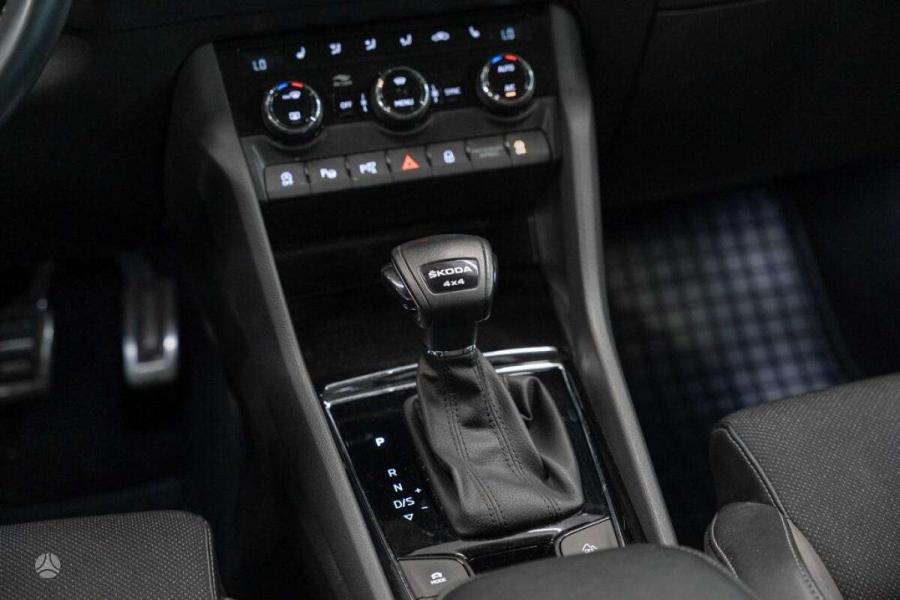 Черный Шкода Karoq 2022 в Вильнюс, объемом двигателя 2.00 л и пробегом 147 тыс. км за 22500 €, фото 19 на AUTOMOTO.COM.LV