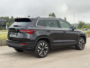 Melns Skoda Karoq 2022 Panevēža, ar dzinēja tilpumu 1.97 L un nobraukumu 128 tūkst. km par 20800 €, foto 26 vietnē AUTOMOTO.COM.LV