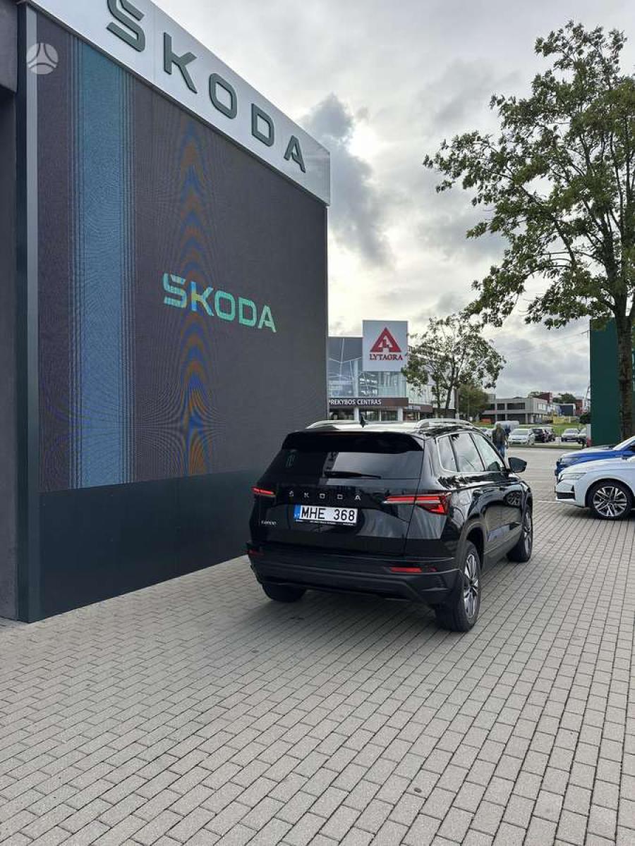 Черный Шкода Karoq 2022 в Клайпеда, объемом двигателя 1.50 л и пробегом 40 тыс. км за 26800 €, фото 6 на AUTOMOTO.COM.LV