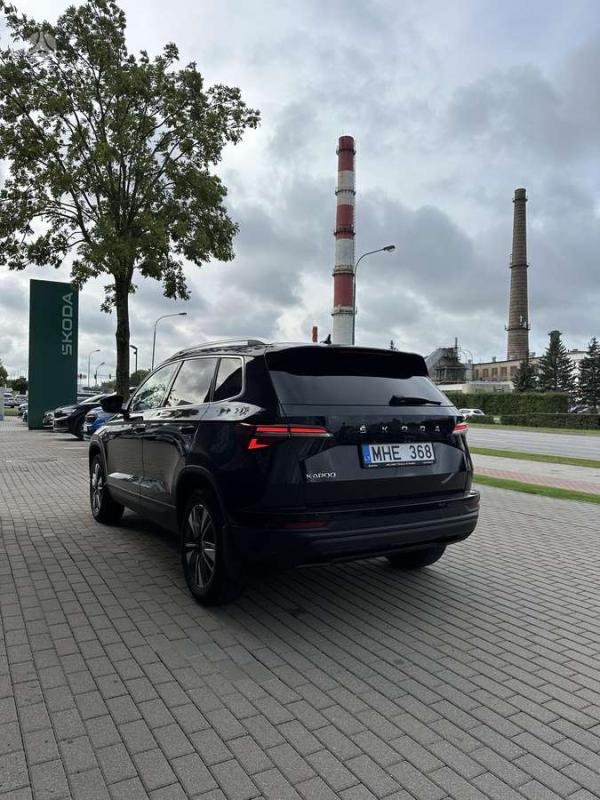 Шкода Karoq 2022 в Клайпеда на AUTOMOTO.COM.LV Черный Шкода Karoq 2022 в Клайпеда, объемом двигателя 1.50 л и пробегом 40 тыс. км за 26800 €, фото 8 на AUTOMOTO.COM.LV