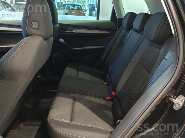 Melns Skoda Karoq 2023 Rīga, ar dzinēja tilpumu 1.50 L un nobraukumu 27 tūkst. km par 23990 €, foto 9 vietnē AUTOMOTO.COM.LV