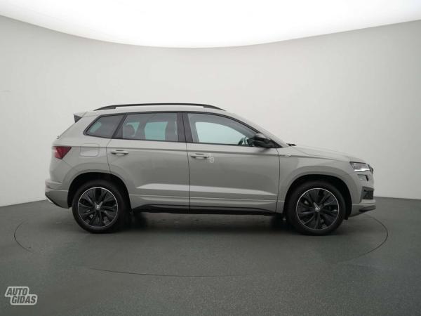 Melns Skoda Karoq 2023 Kauņa, ar dzinēja tilpumu 1.50 L un nobraukumu 36 tūkst. km par 31658 €, foto 3 vietnē AUTOMOTO.COM.LV
